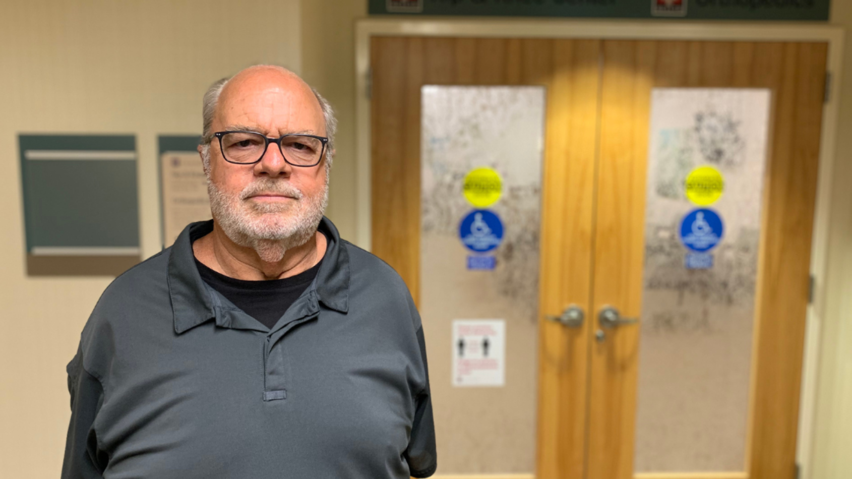 New knees, new life: Patient regains mobility after knee replacement ...