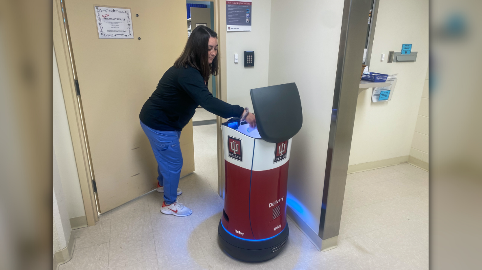 Where’s WALDO? IU Health Tipton gets new robot runner | IU Health